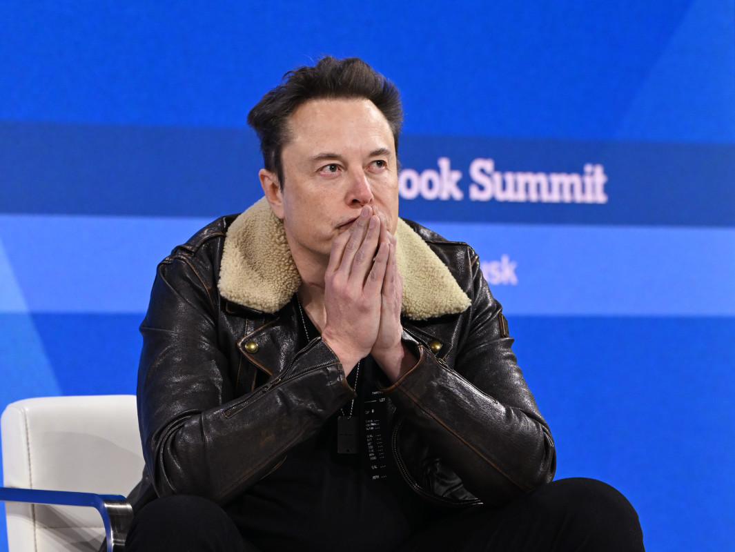 Elon Musk Draws Fierce Online Attack After One of the World’s Biggest ...