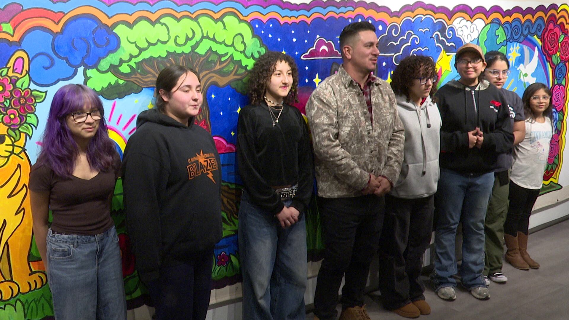 Michiana students unveil Hispanic Heritage Month mural at Saint Mary’s ...