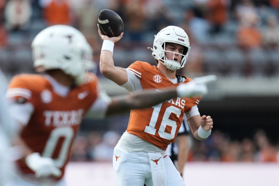 Noah Knows Football: Passing game paramount for Texas facing Georgia