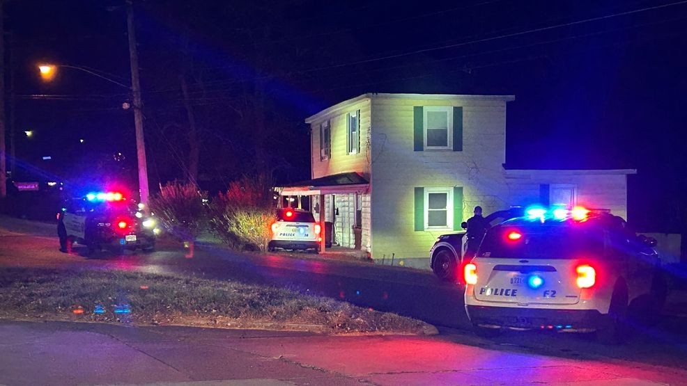 Lynchburg Police surrounds home after apparent break-in; suspect ...