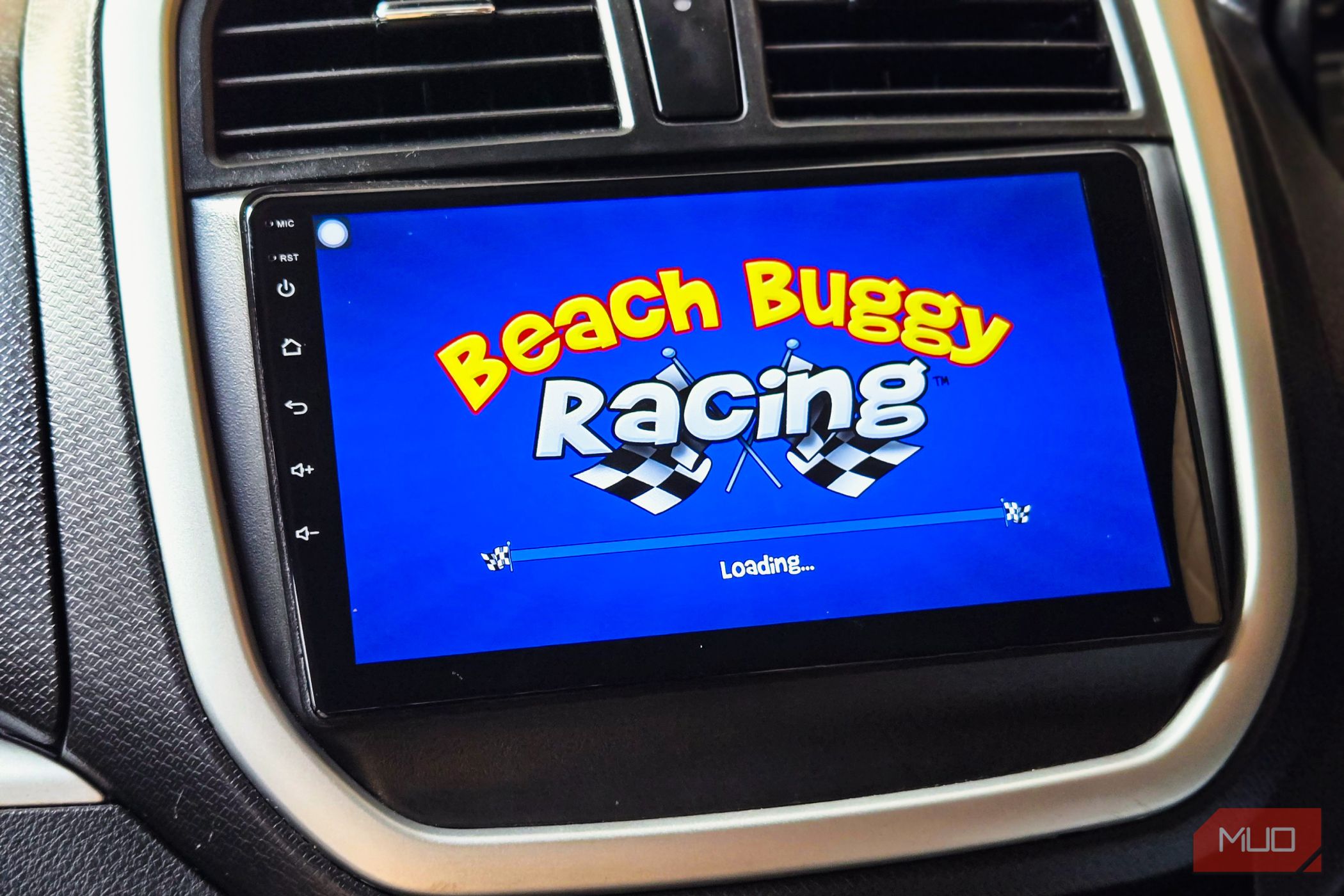 These quick Android Auto games make every wait bearable