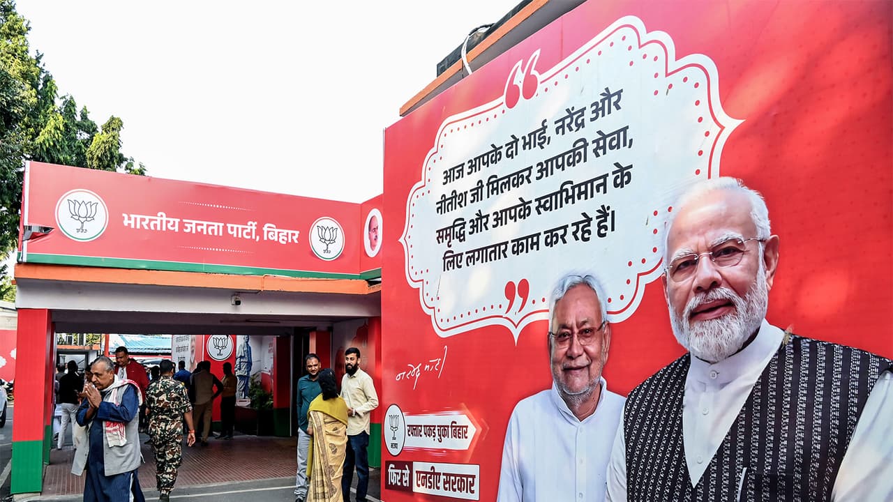 Bihar election results: NDA leads over Mahagathbandhan in early trends