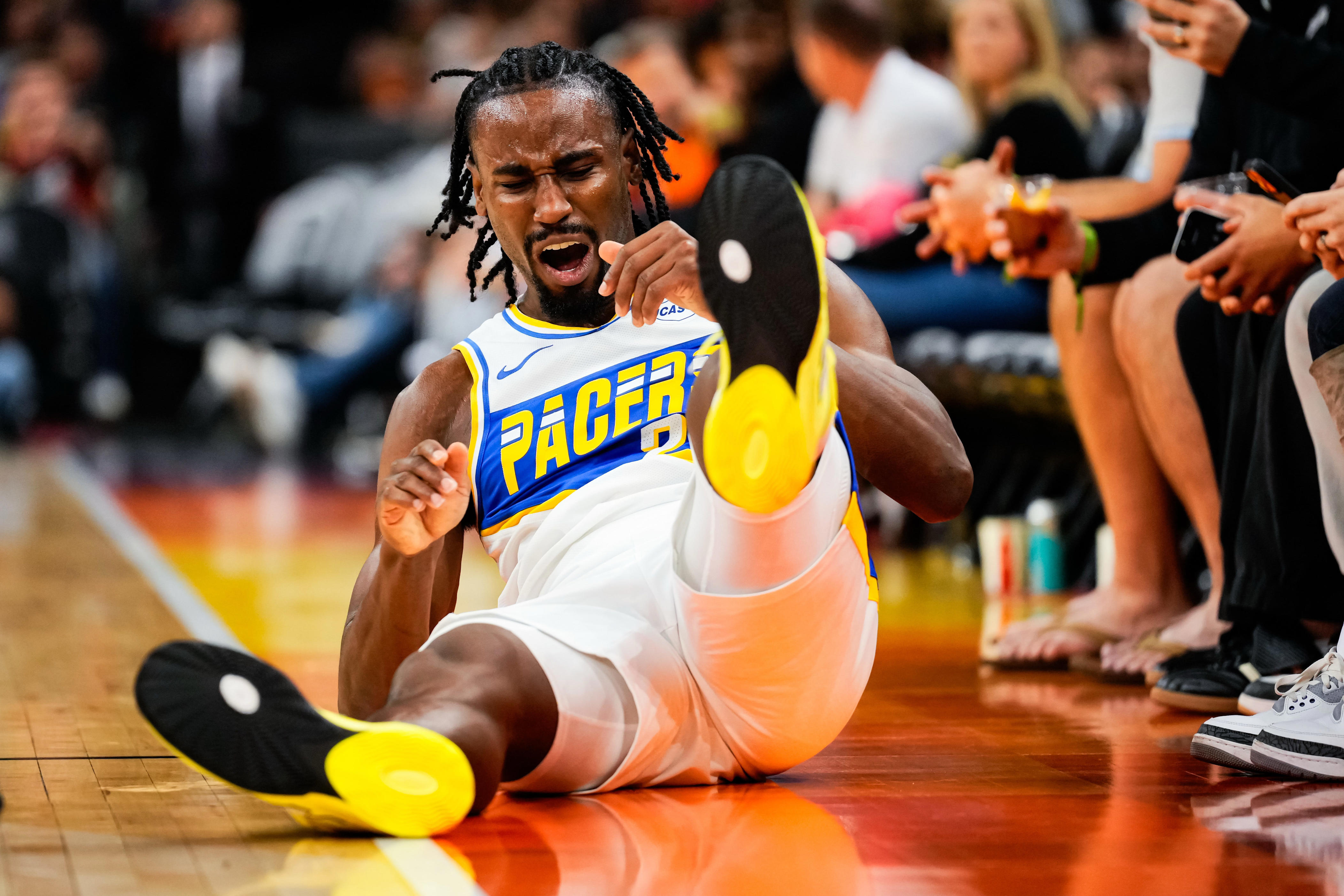 Pacers think they 'may have dodged a bullet' with Aaron Nesmith's knee ...