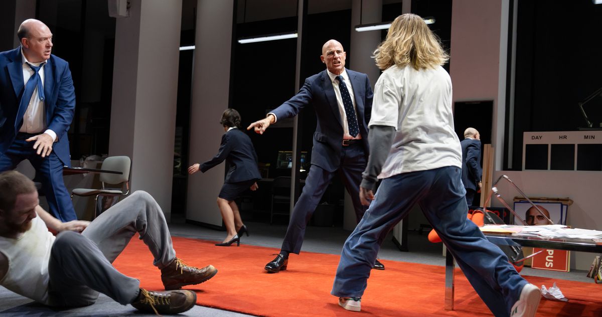 I’m Not a Regular Mom, I’m a Cool Mom: Robert Icke Does Oedipus