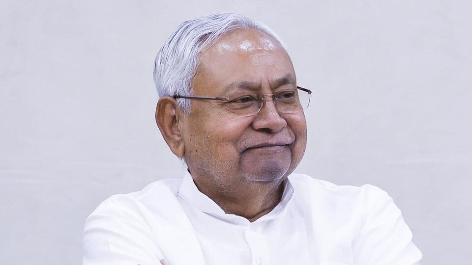 Nitish Kumar Bihar Election Result 2025 Live Updates: JD(U) leads on 77 ...