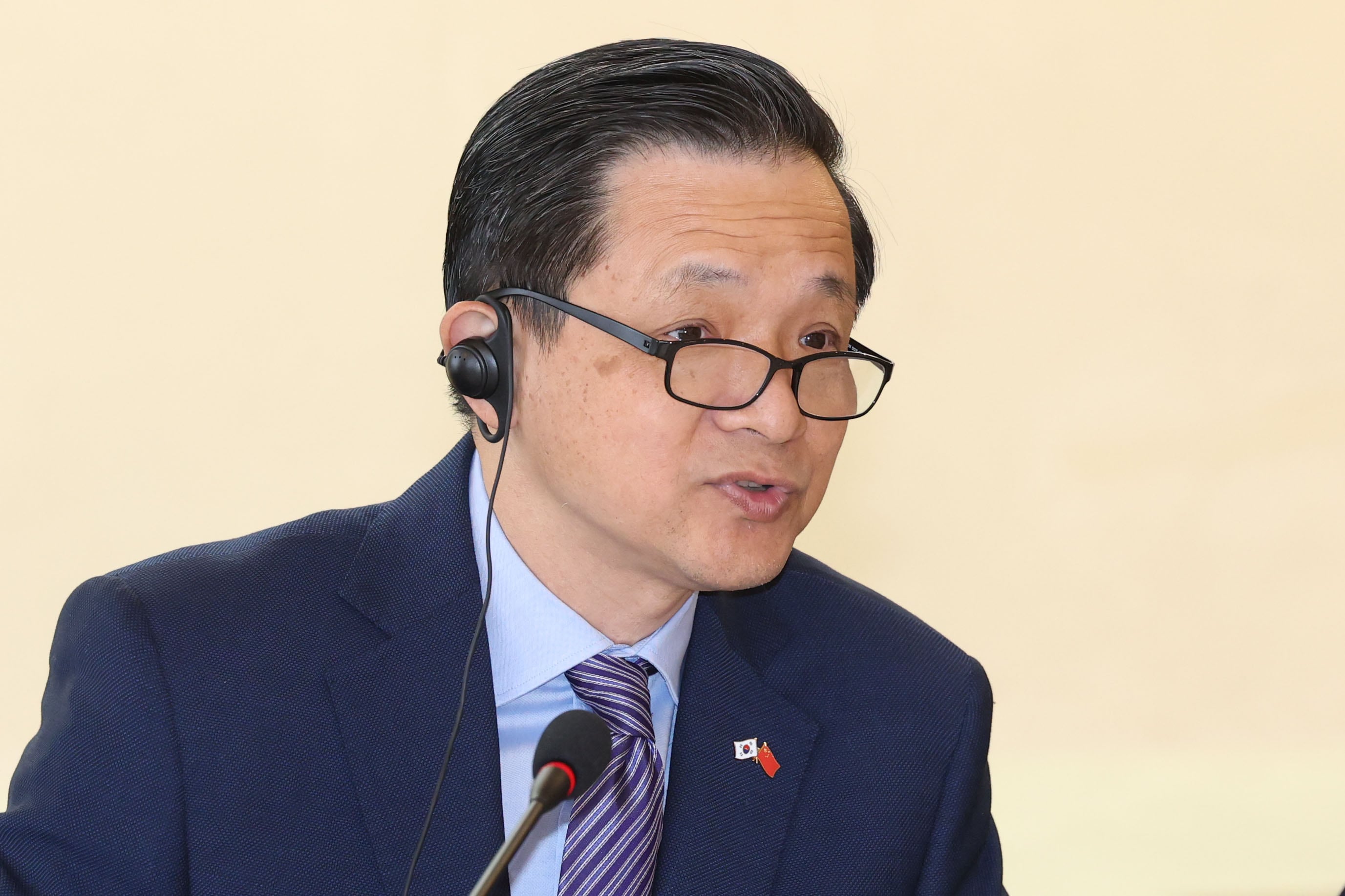 Chinese Envoy Cautions Korea's Nuclear Submarine Plans