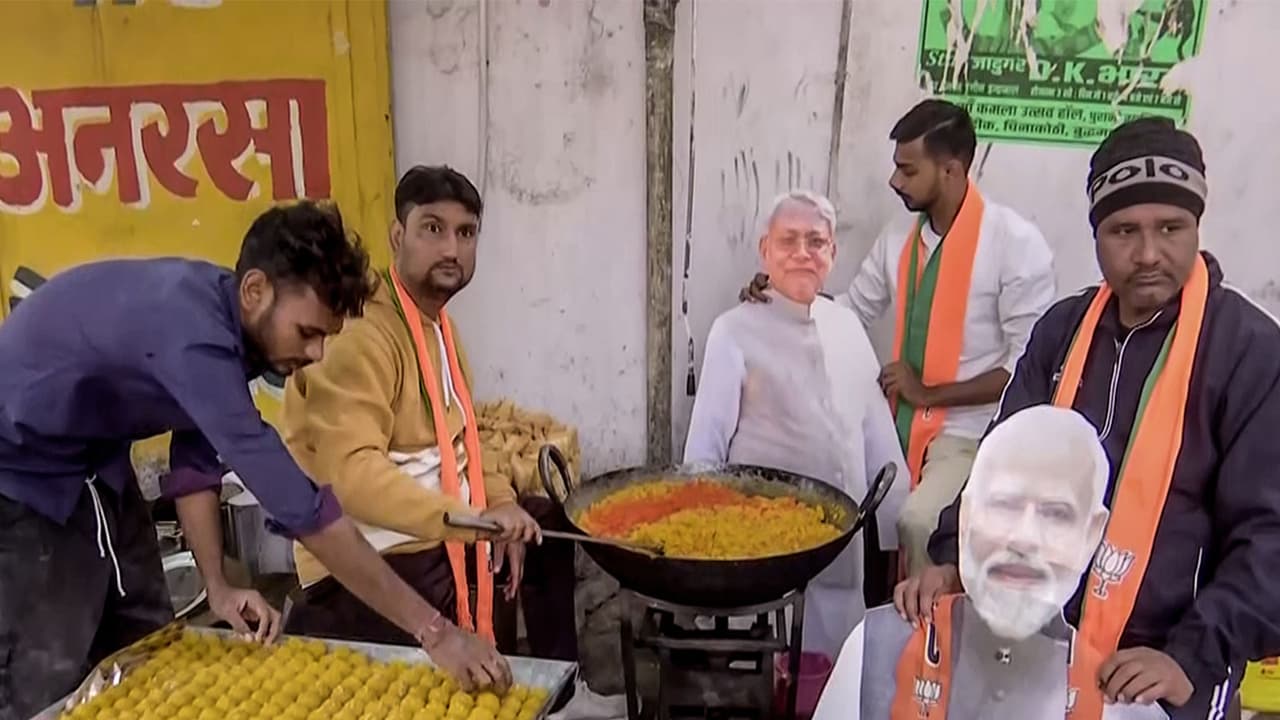 Bihar Election Results: NDA crosses halfway mark in early trends