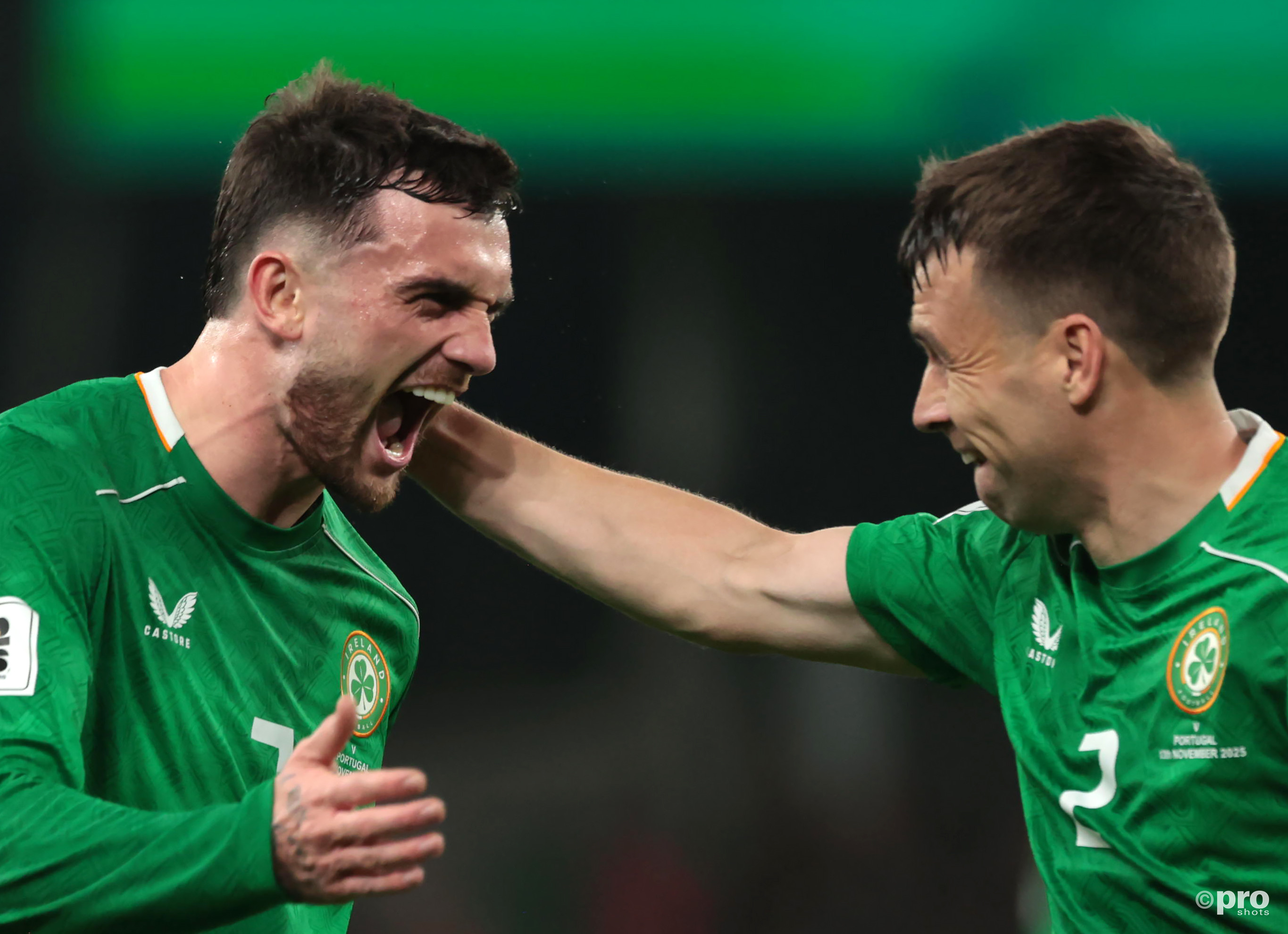 Ierland stunt tegen Portugal, waar Ronaldo rood kreeg, Frankrijk is ...