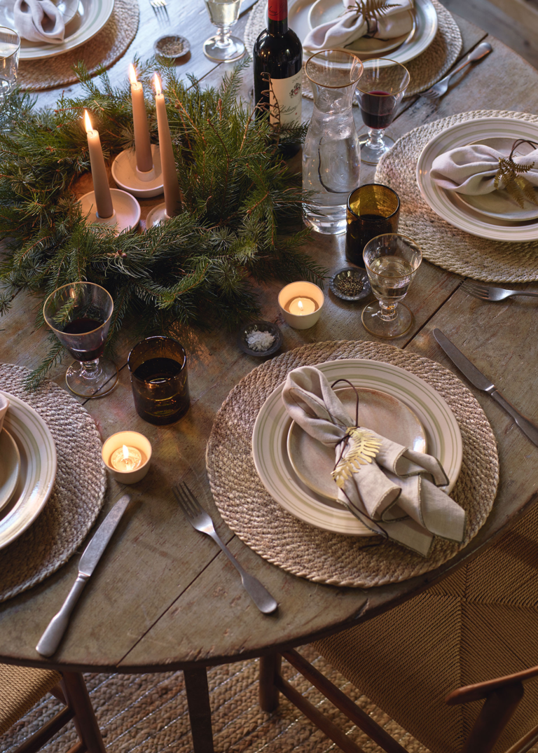 This Is How to Decorate Your Christmas Table Like a Pro — 16 Ideas From ...