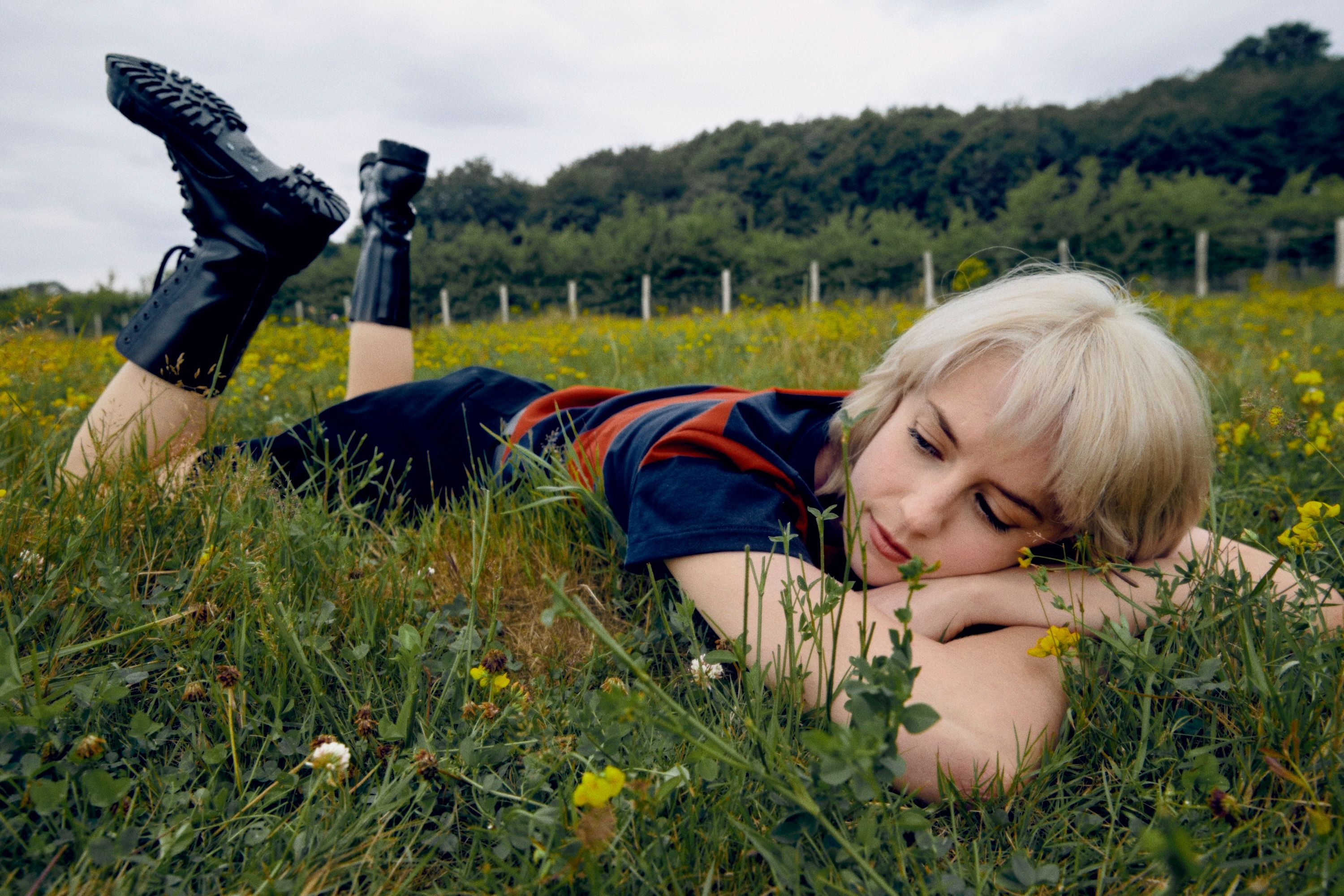 Avalon Emerson Shares Video for New & the Charm Song, Announces ...