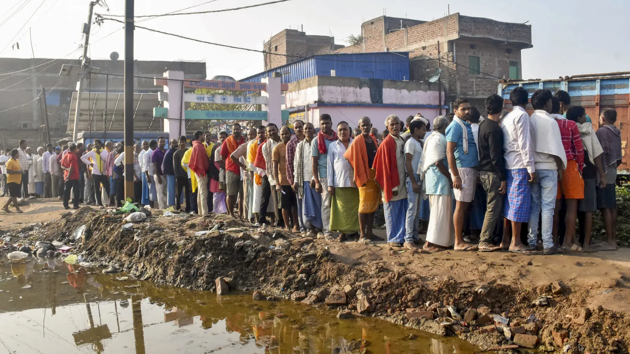 Sikandra constituency election result 2025: Praphull Kumar Manjhi of ...