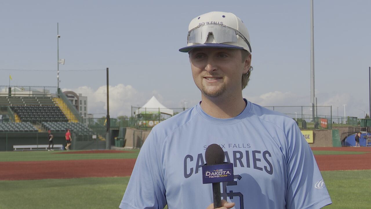 Former Augustana, Canaries shortstop drafted into Banana Ball league