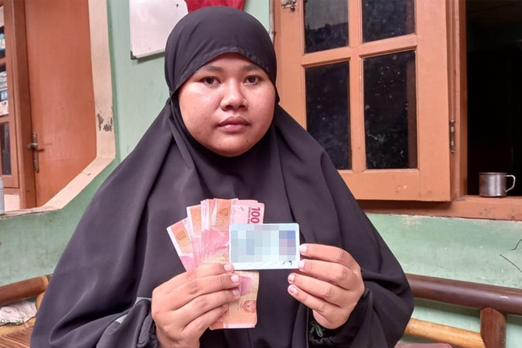 Cair Hari Ini: Cek Nama Penerima Bansos KKS November 2025 dan Jadwal ...
