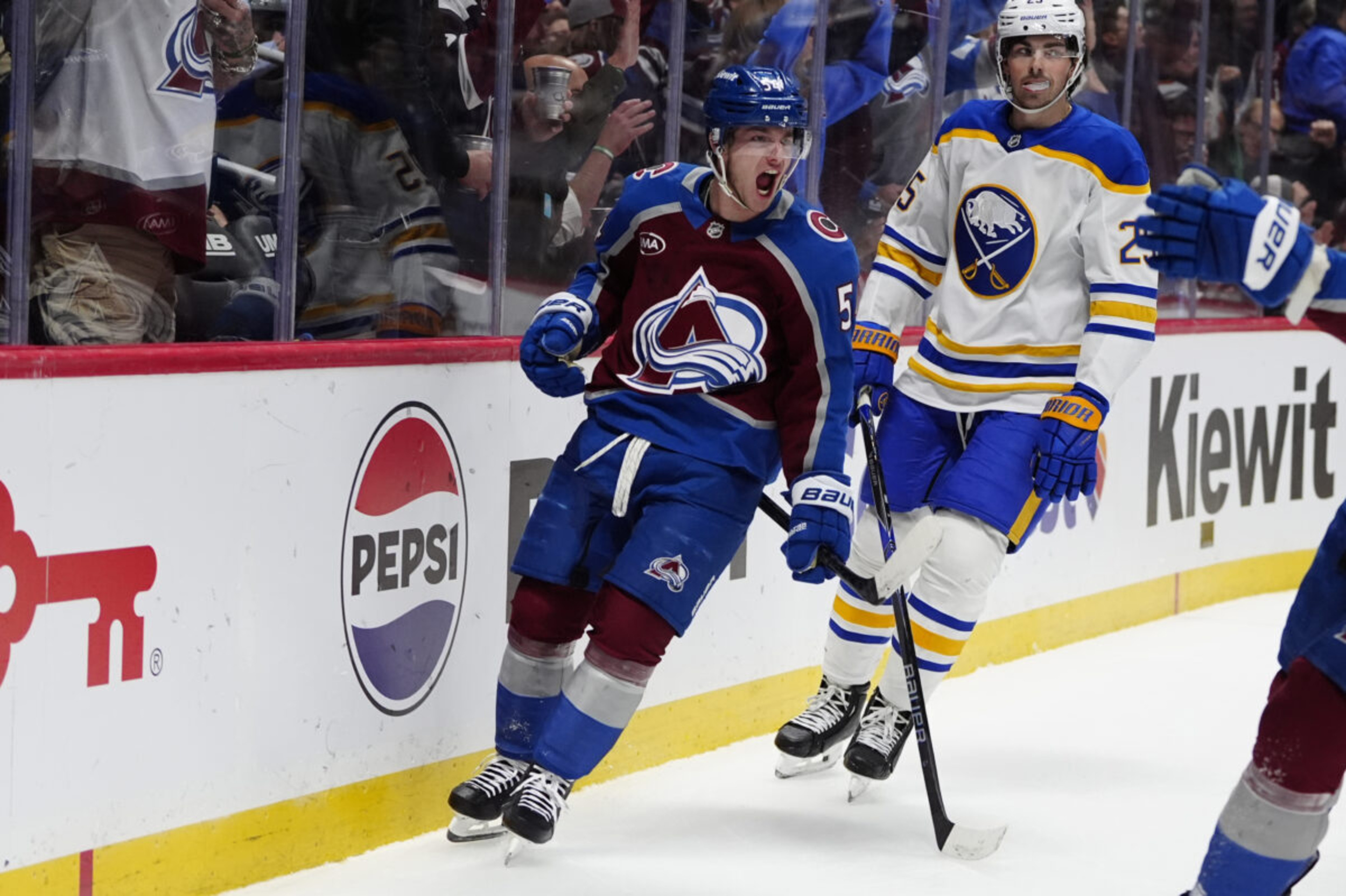 Martin Necas’ 4-Point Night Leads Avalanche to 5th Straight Win, 6-3 ...