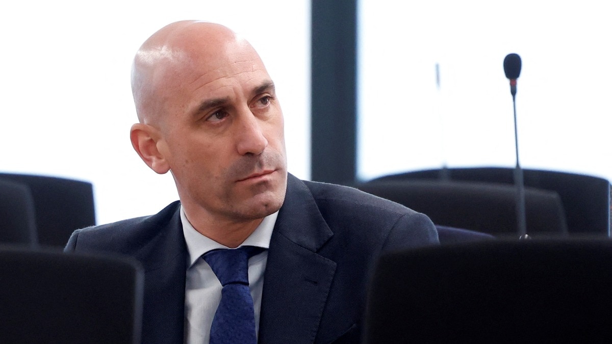 Watch: Ex-Spanish football chief Luis Rubiales pelted with eggs during ...