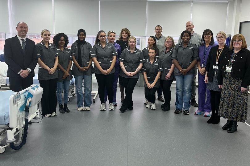 West Lothian College welcomes Health Secretary as part of Scottish ...