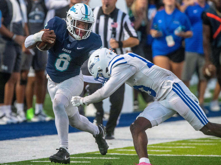 No. 3 UWF football loses OT heartbreaker to Valdosta State in front of ...