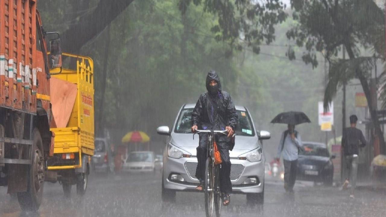 Tamil Nadu Rains Update: Heavy Downpour in Chennai, IMD Red Alert Rain ...