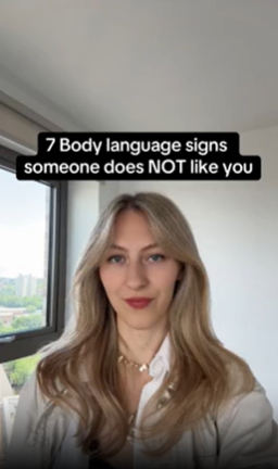 7 Clear Body Language Signs They’re Not Interested in You