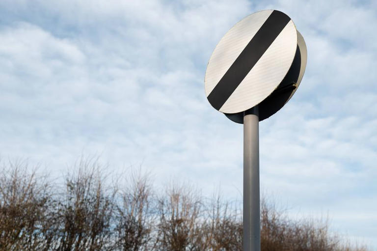 Drivers issued major update on '80mph speed limit' on motorways in England
