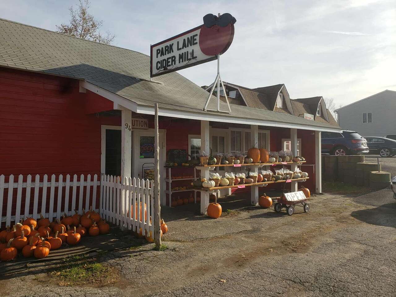 New Milford's Park Lane Cider Mill still pressing on after 125 years