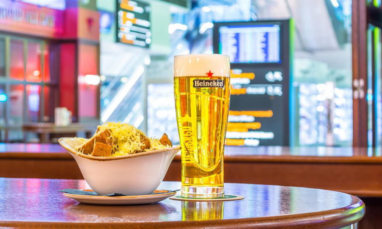 The worst US airport for a boozy layover revealed