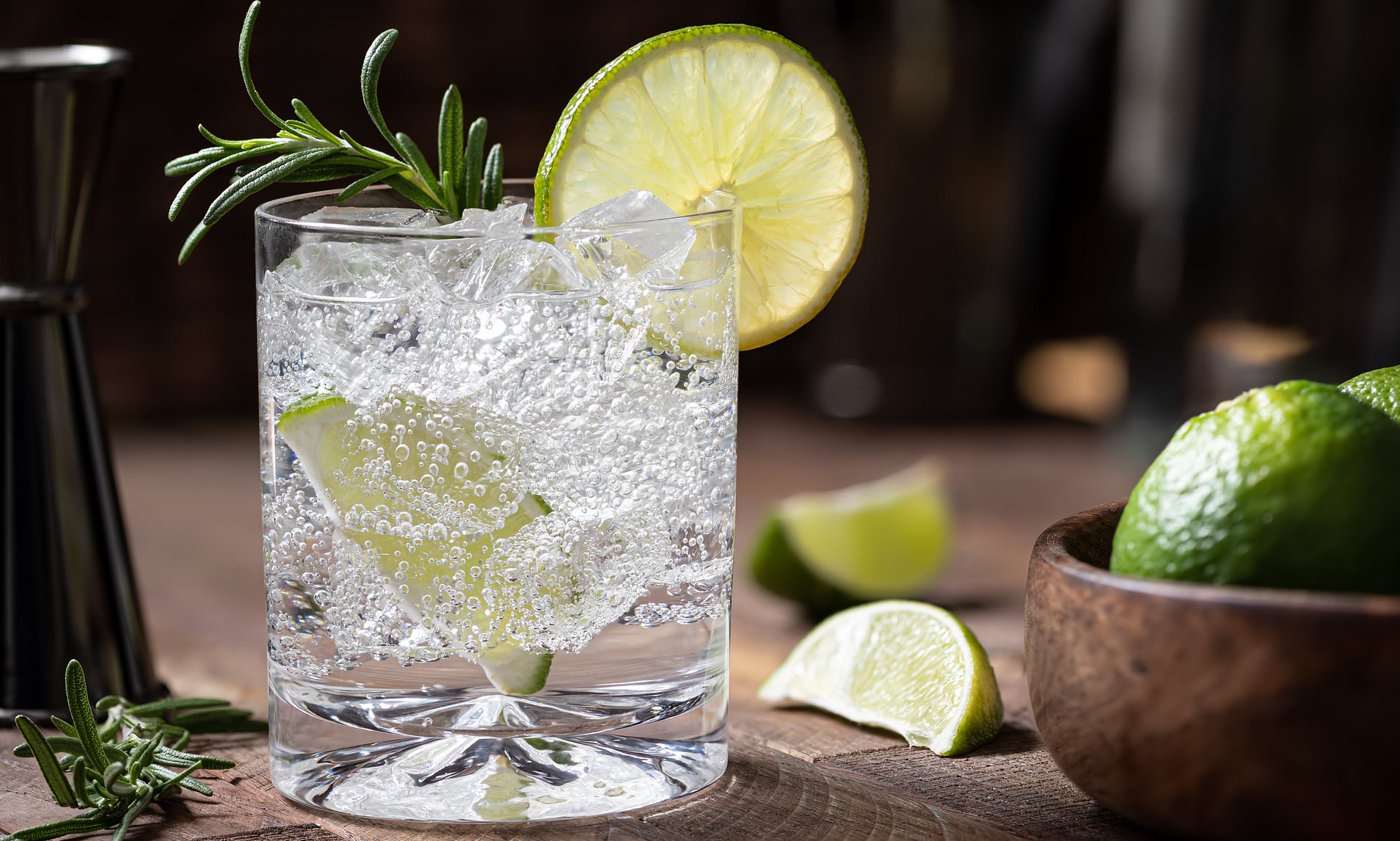Make mine a double! The science behind why a gin and tonic is one of ...