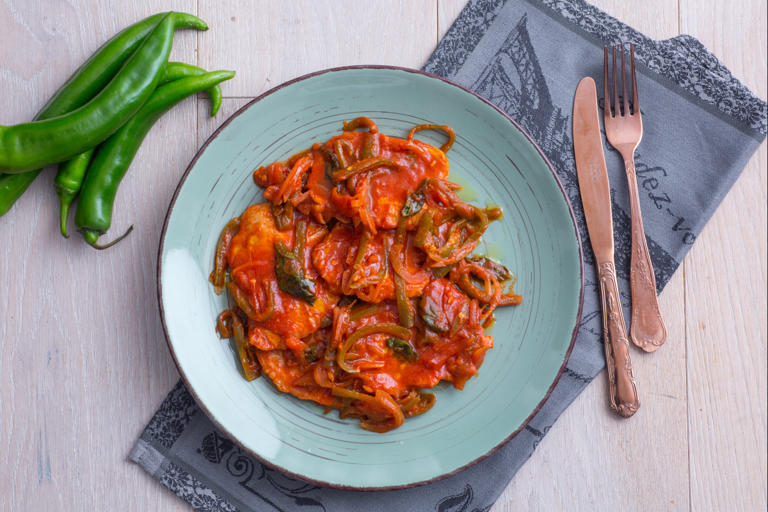 Stewed Pork Loin with Onions and Chili