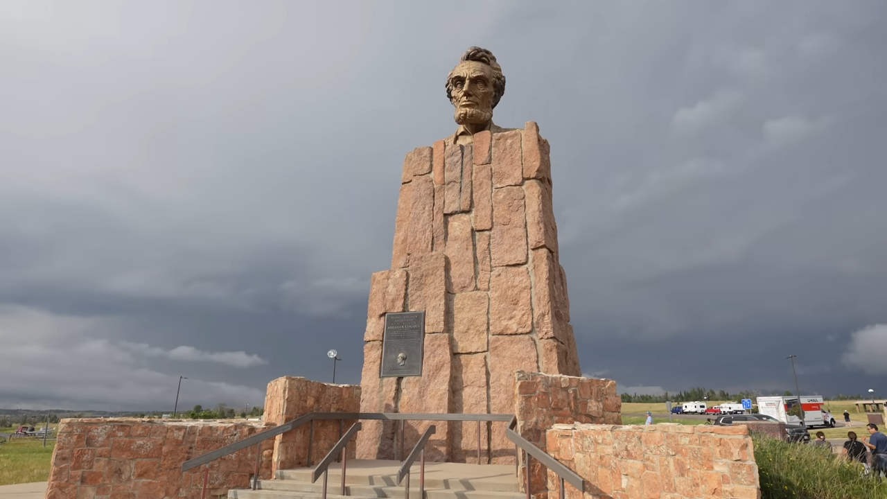 20 Must See Stops on the Lincoln Highway