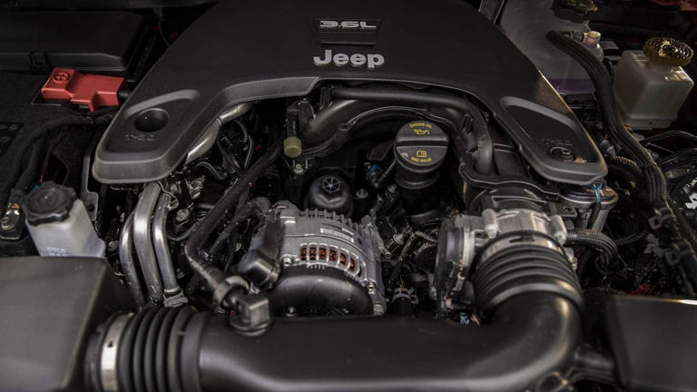 Jeep’s 2.0L turbo hurricane – why the 4-cyl is better than V6 Pentastar