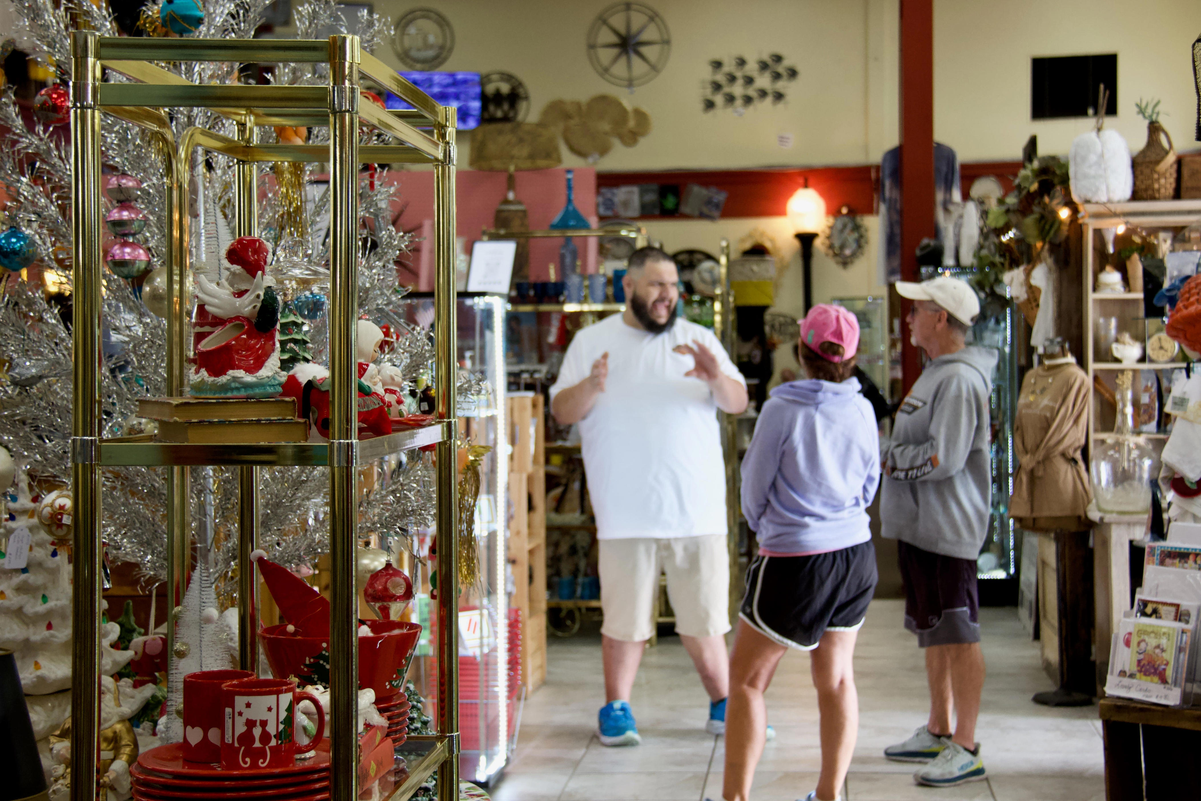 Visalia Vintage and Antiques is ready to ring in the holiday season ...