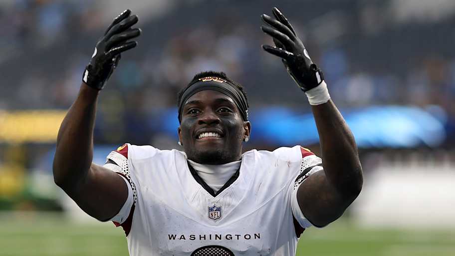 7 Commanders facing soaring pressure in high-stakes battle with Dolphins