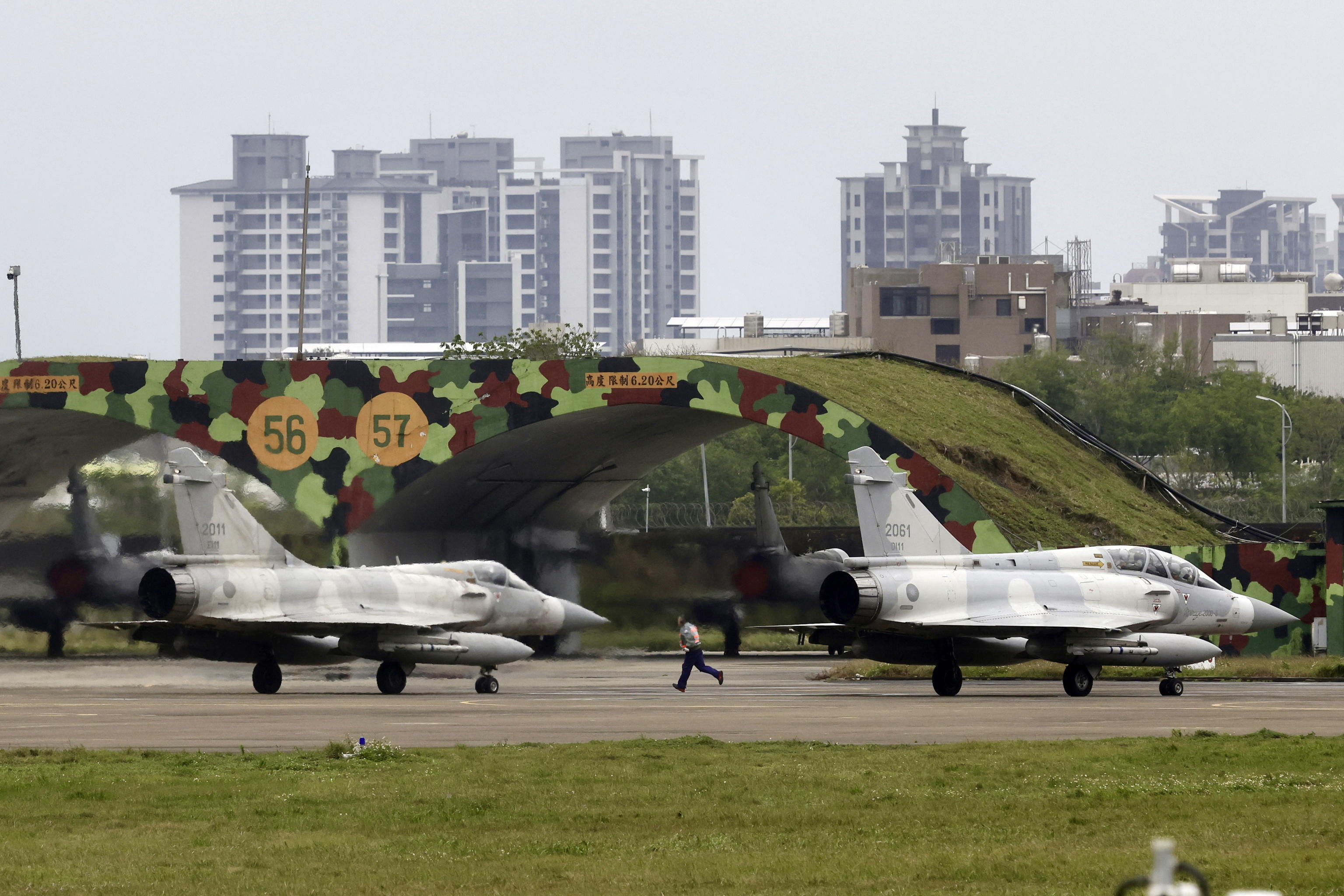 Taipei, 'Usa hanno approvato vendita di armi a Taiwan'