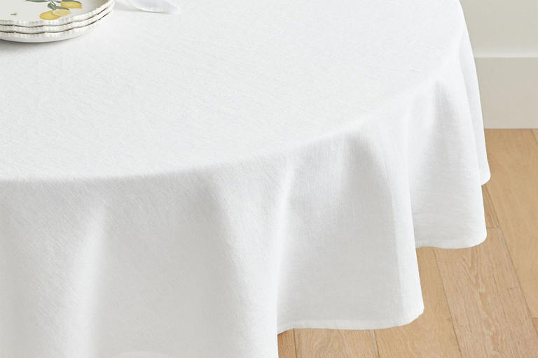 Pottery Barn’s Hidden Outlet Has So Many Holiday Hosting Deals, Up to ...