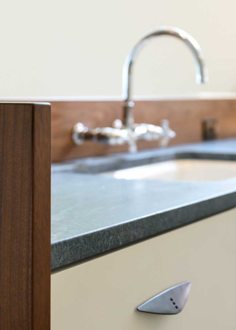 7 Material Options for Your Bathroom Countertops — And How Interior ...