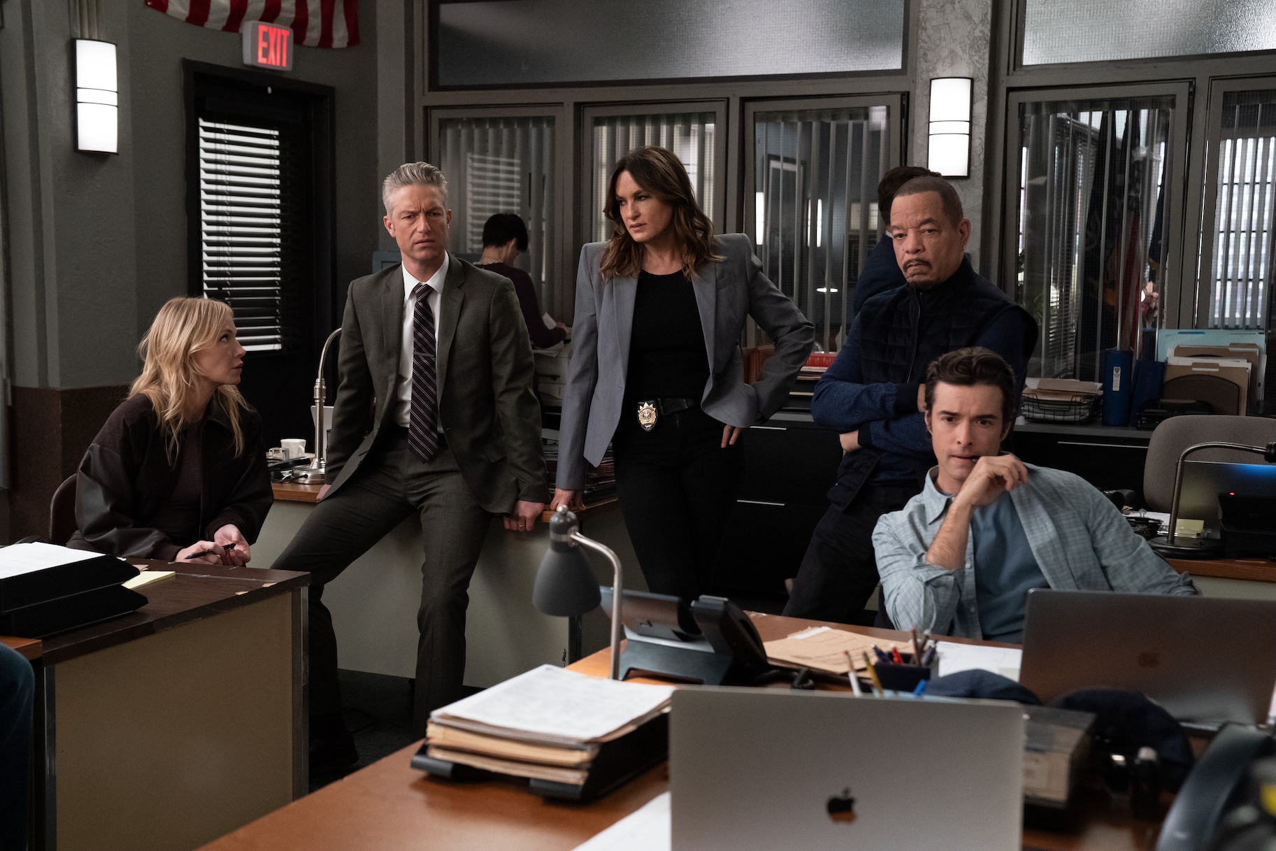 The Law & Order: SVU opening credits got an exciting update — here's ...