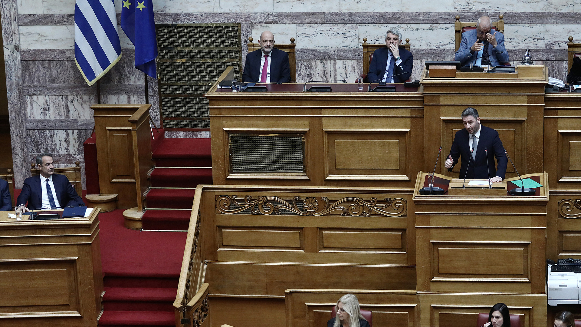 Βουλή: Μετωπική Μητσοτάκη – Ανδρουλάκη για την ακρίβεια
