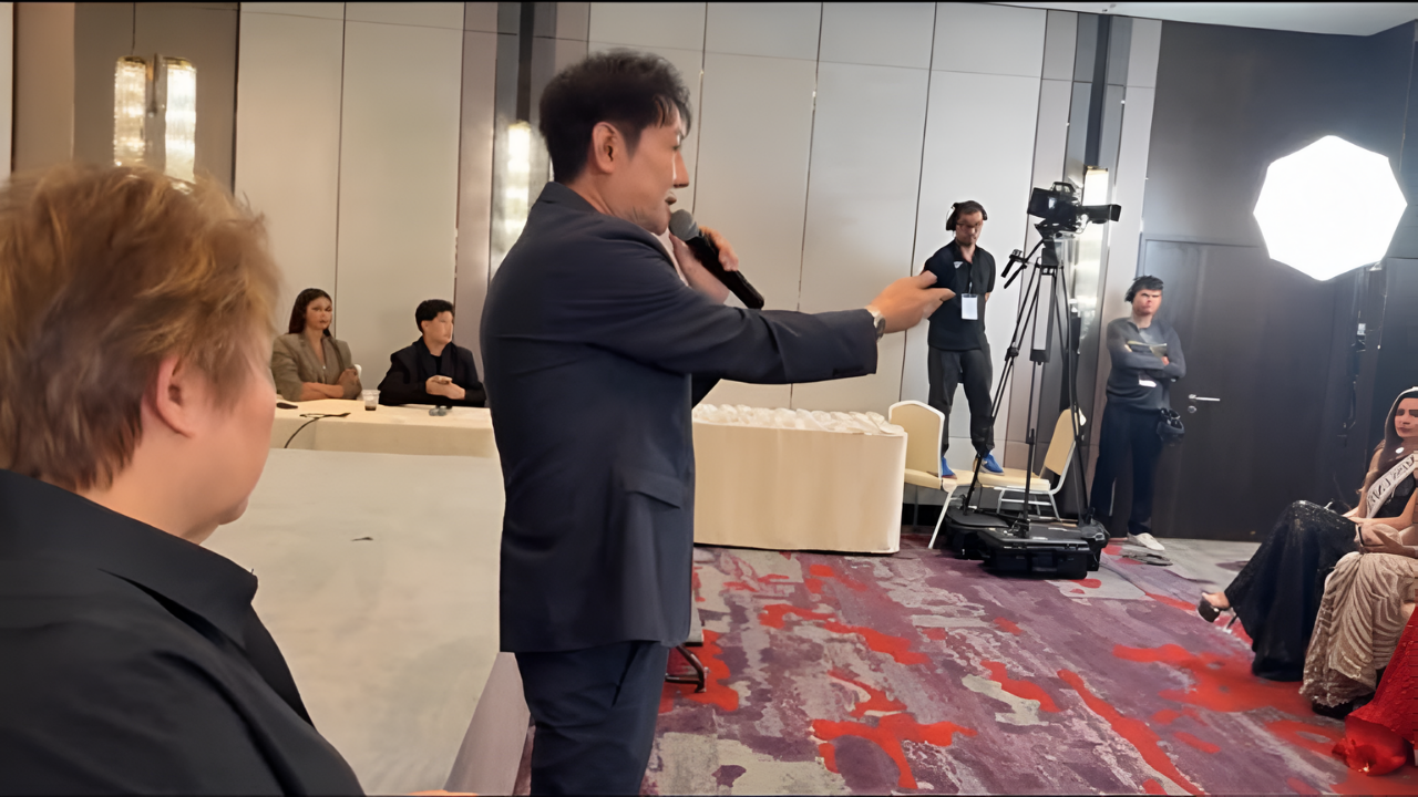 75 Miss Universe Contestants Walk Off Stage After Livestream Comment