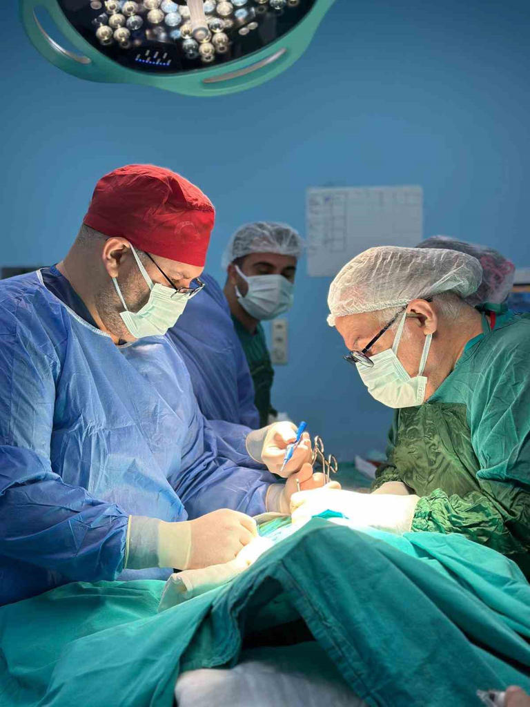 Derecik Devlet Hastanesinde ilk guatr ameliyatı başarıyla gerçekleştirildi