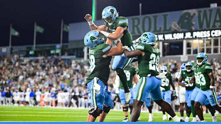Tulane's Retzlaff Blocks Out Crosstalk, Readies for FAU