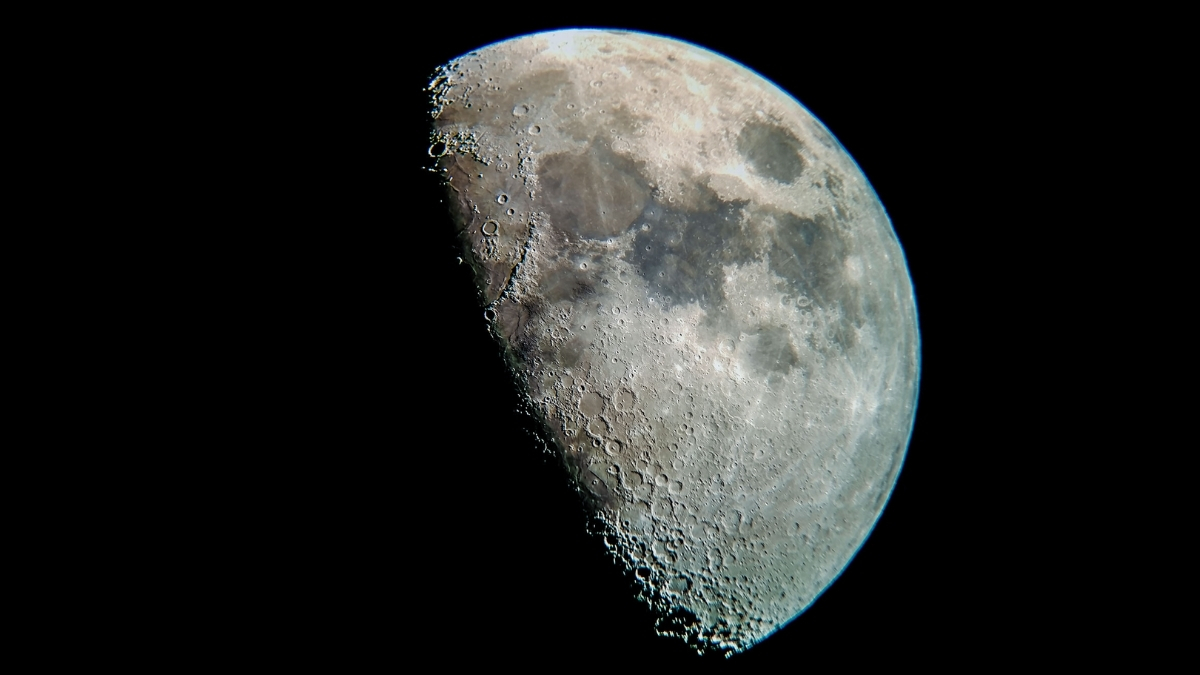 It's Official: Scientists Confirmed What Is Inside Our Moon