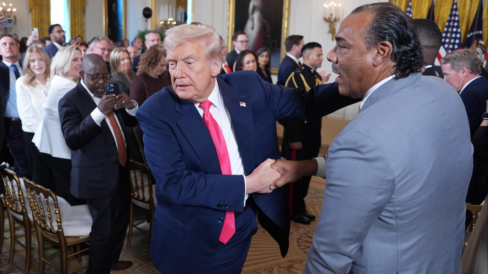 President Trump refuses to answer question on Epstein files