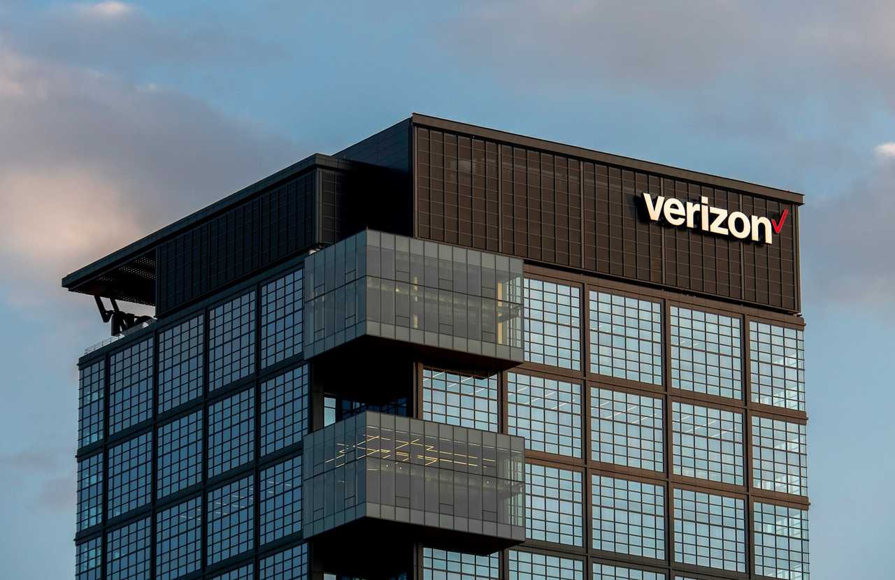 Verizon Reportedly Slashing 15K Jobs As Corporations Increase Layoffs