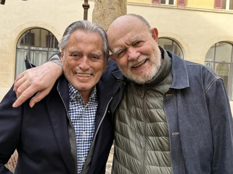 Le couturier Christian Lacroix et Jean Testanière : l’étoffe du ciel