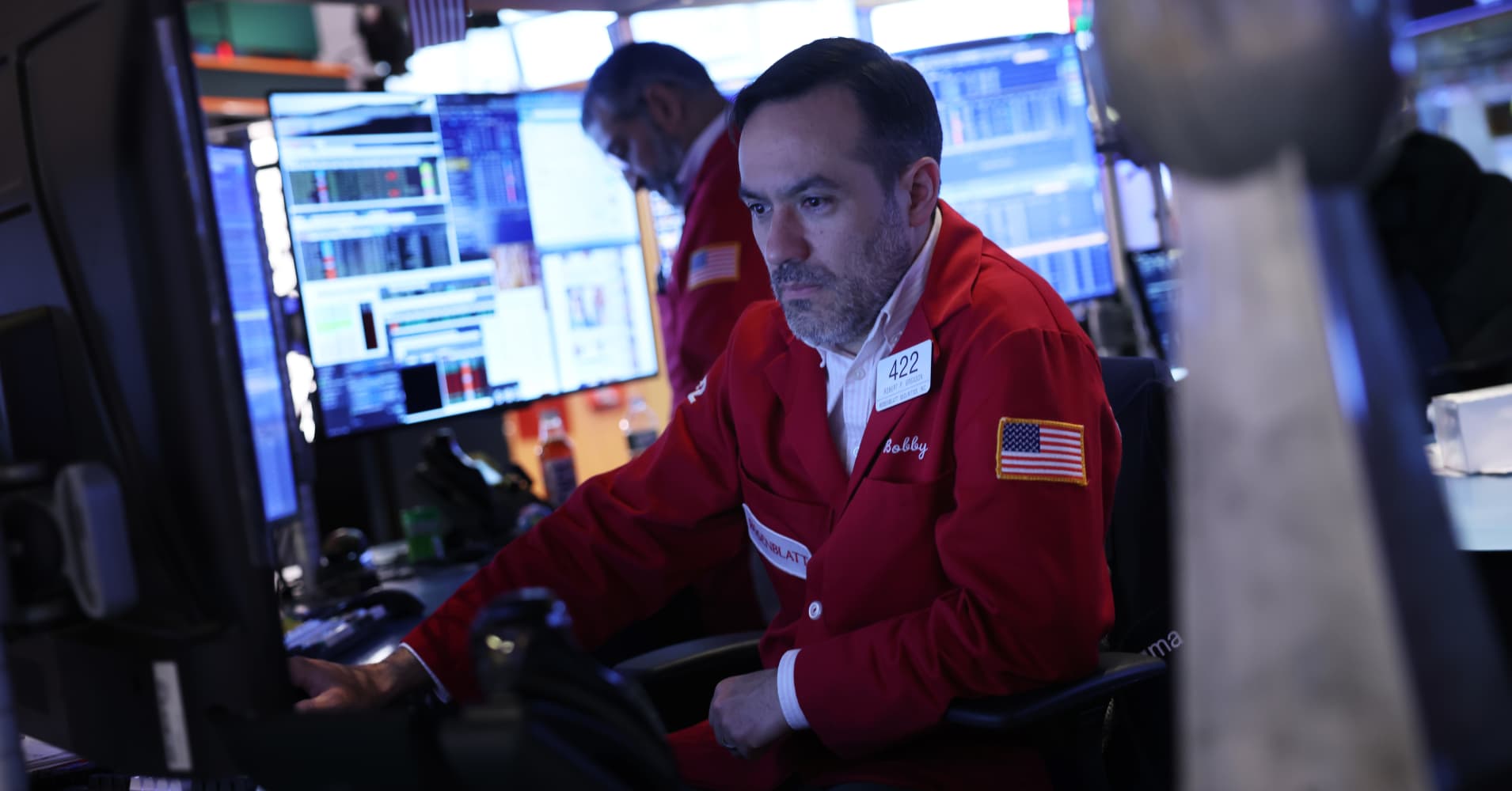 Stock market's sell-off, foreclosures jump, new IRS guidelines and more ...