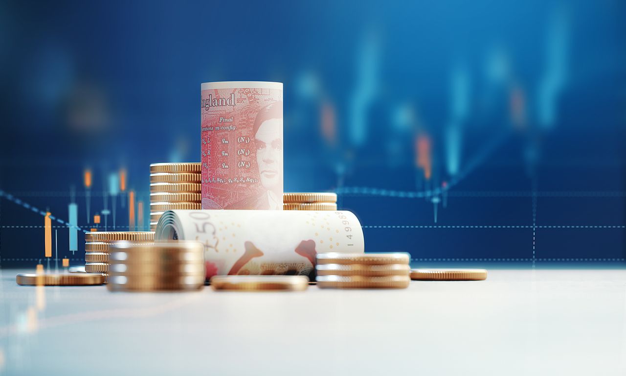 Cash ISA vs stocks and shares ISA: which is better for your money?