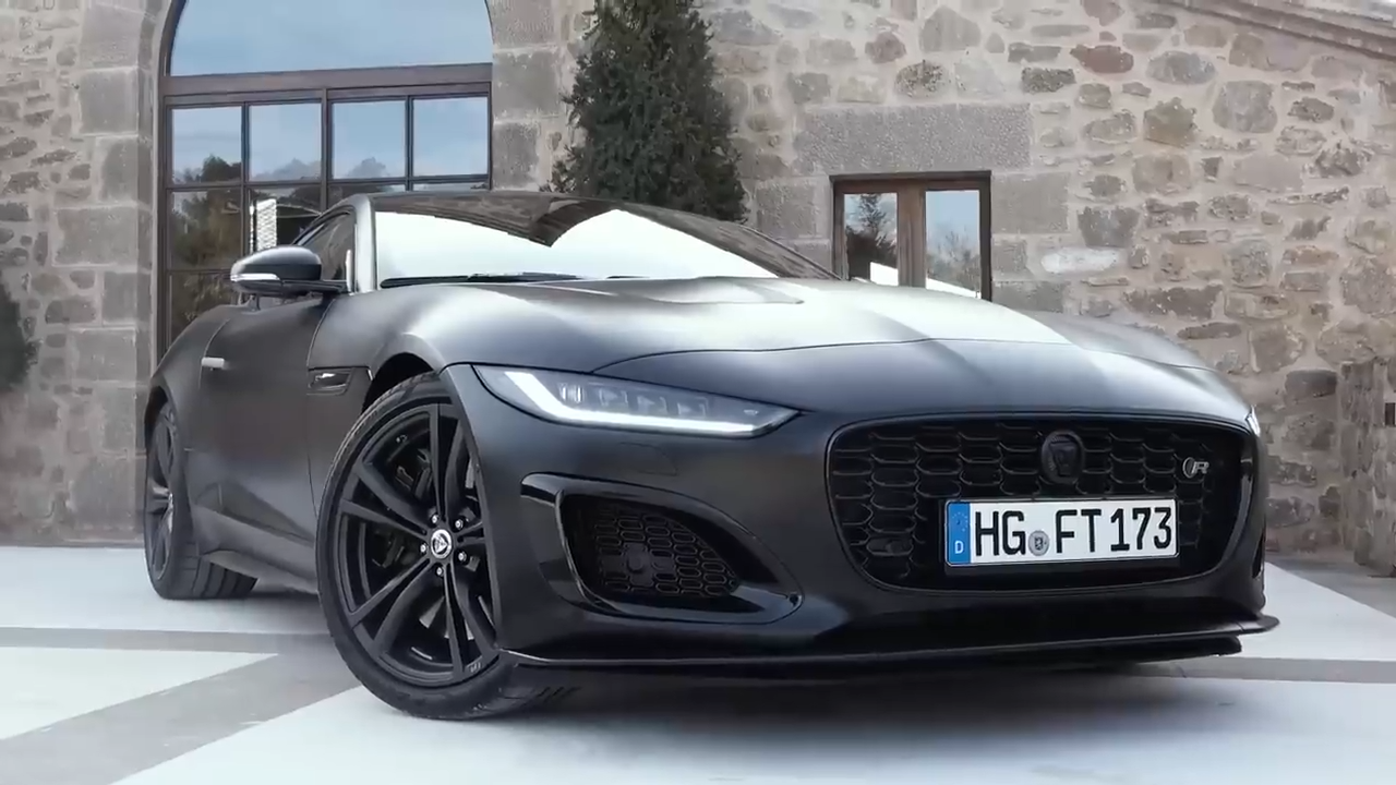 This is the final Jaguar F-Type 75 driven with friends