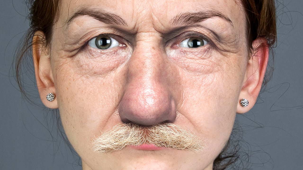 Photoshop tutorial: How to combine two faces into one!