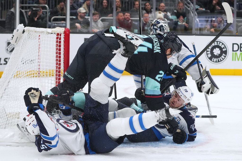ANALYSIS: Western road trip went south for Winnipeg Jets