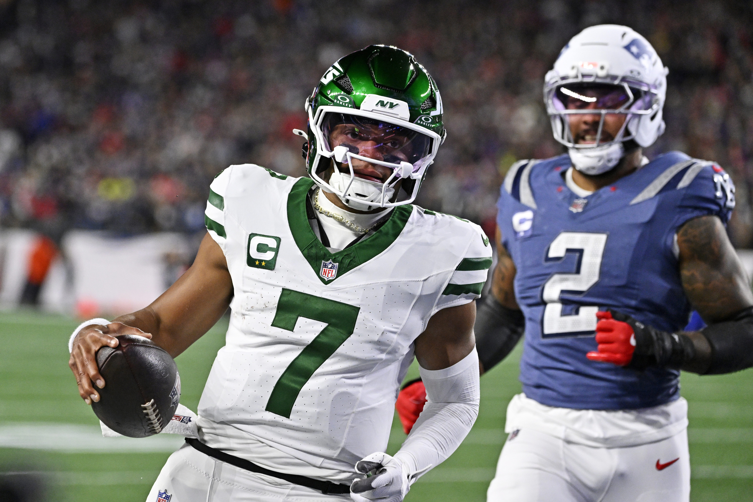Justin Fields gave Jets fans a spiritual successor to the ‘Butt Fumble’